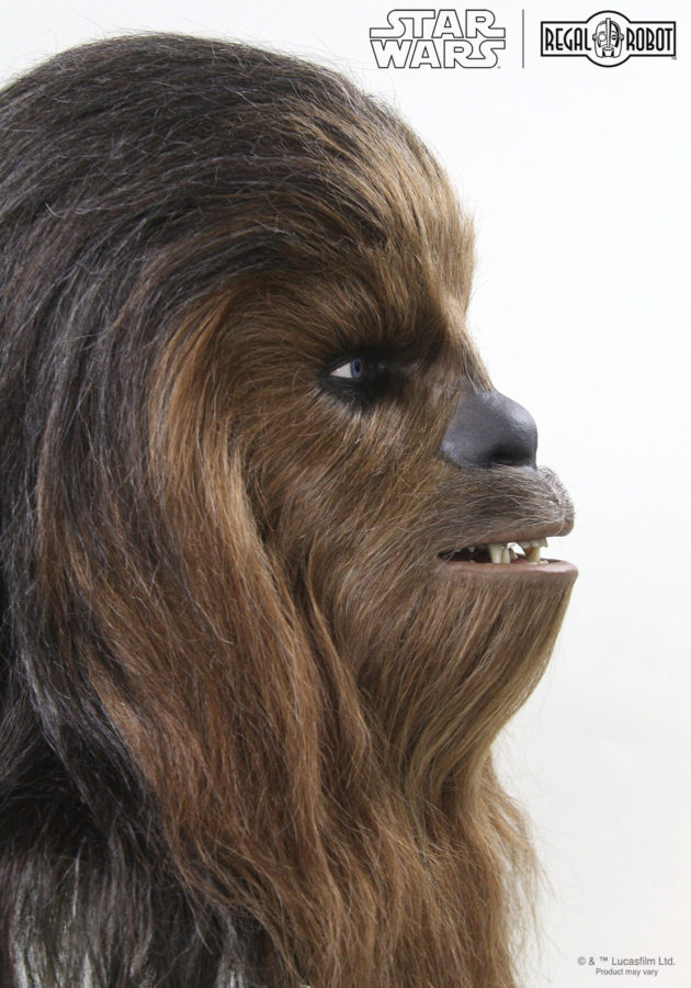 Life-sized Chewbacca Bust - Signature Edition - Regal Robot
