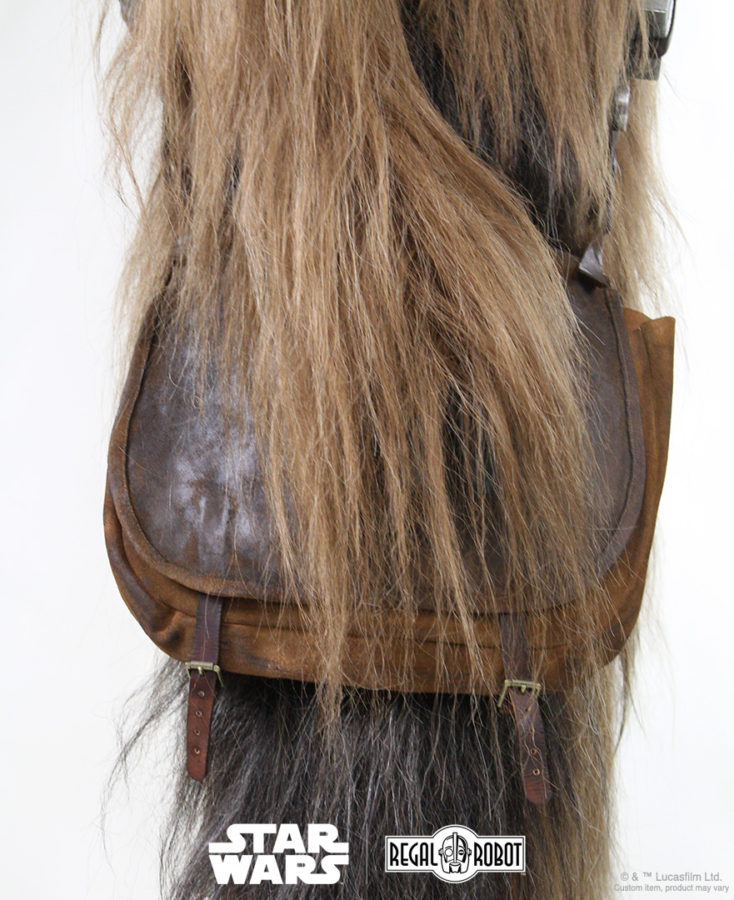 Custom Life-Sized Chewbacca™ Statue - Regal Robot