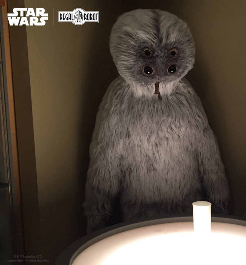 Custom Muftak 1:1 Life Sized Cantina Character Statue - Regal Robot