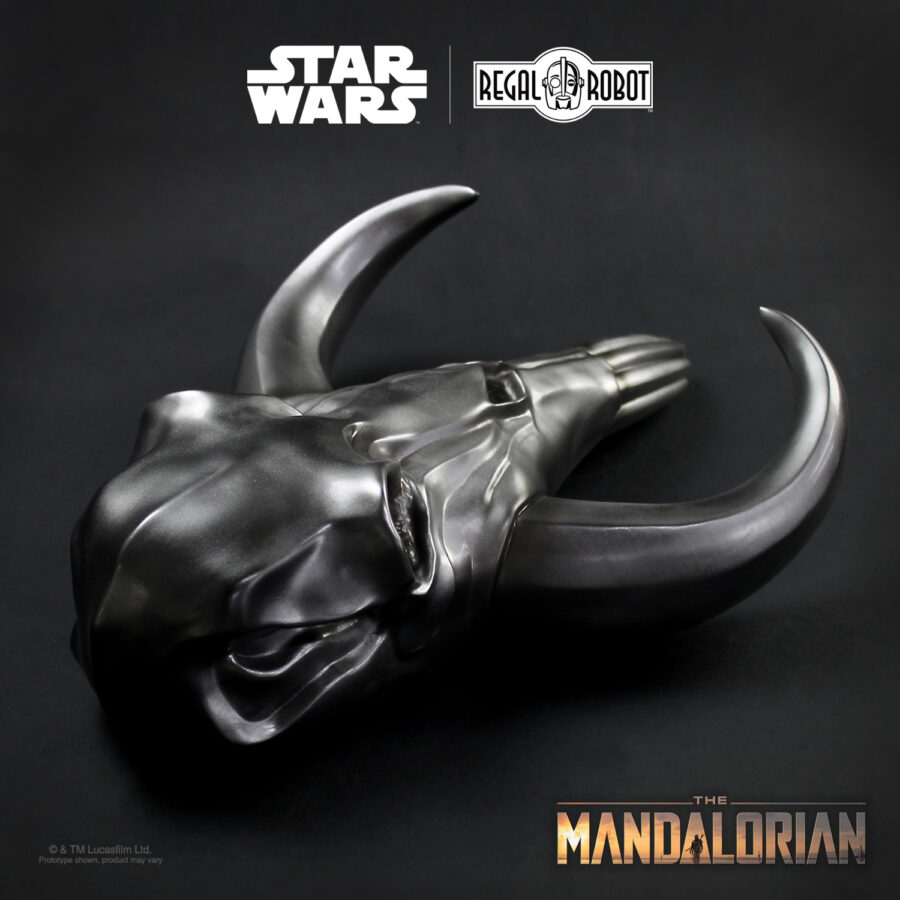 Beskar Mythosaur Skull - The Mandalorian - 17.5" Wall Decor - Regal Robot