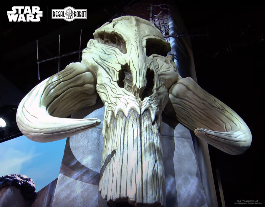 Massive 7-foot-tall Mythosaur Skull Wall Decor - Regal Robot